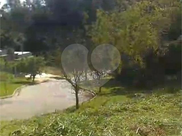 Condomínio à venda em Jardim bandeirantes SP