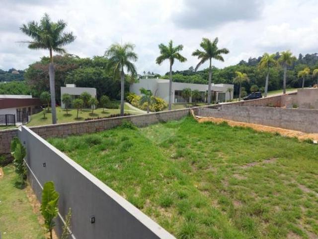 Condomínio à venda em Santa Cândida SP