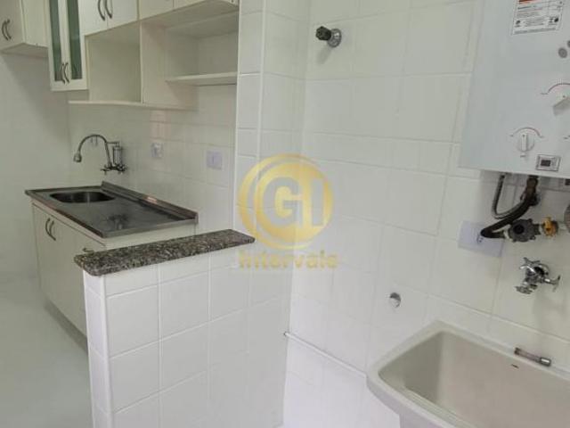 Condomínio Alameda dos Pássaros no Jardim América 2 quartos 1 suíte c/ armários, sacada e lazer co