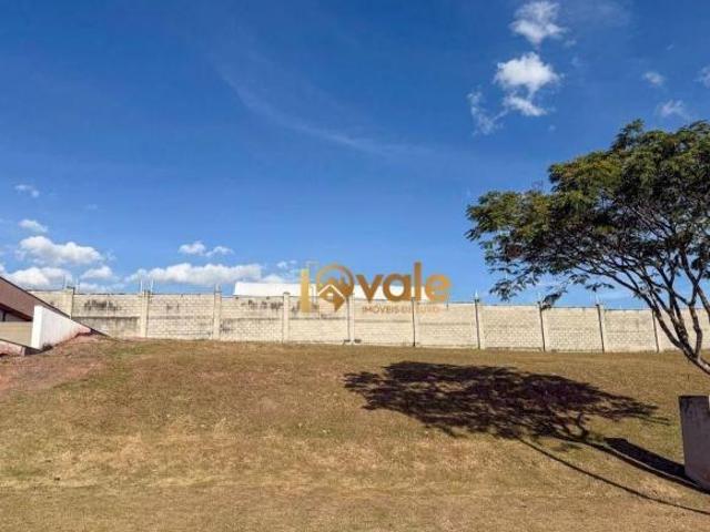 Condomínio Alphaville I Terreno à venda 486m² em aclive