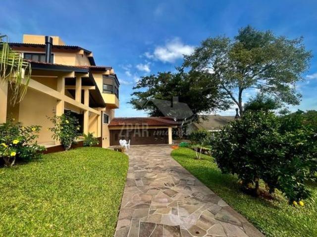 Condomínio Altos do Lagos, casa com 3 quartos e 454m² na Hípica, Porto Alegre RS: sua nova vida com