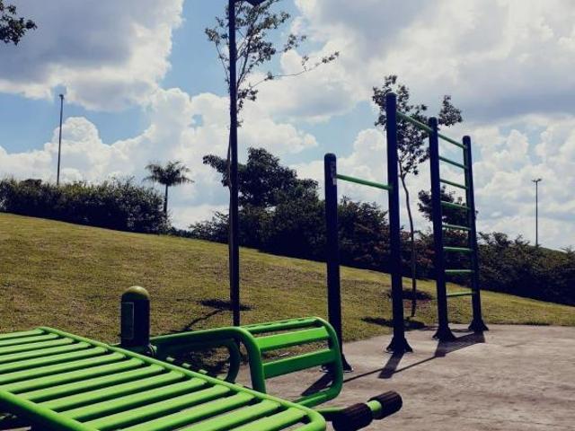 Terreno á venda no Condomínio Altavis