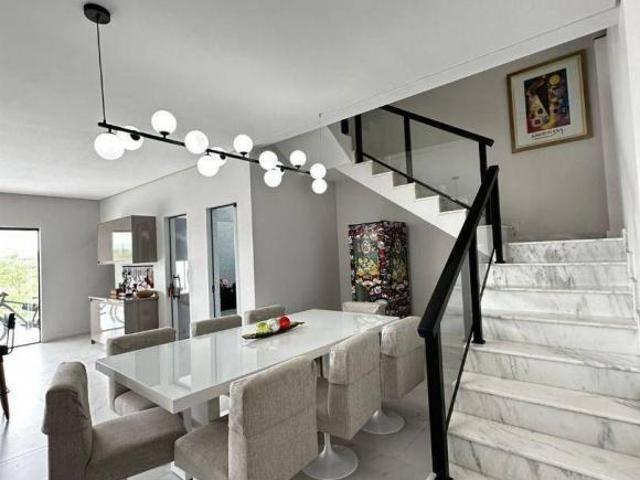 CONDOMINIO ARUÃ BRISAS Sobrado com 4 dormitórios à venda, 270 m² por R$ 2.400.000 Condomínio Aruã
