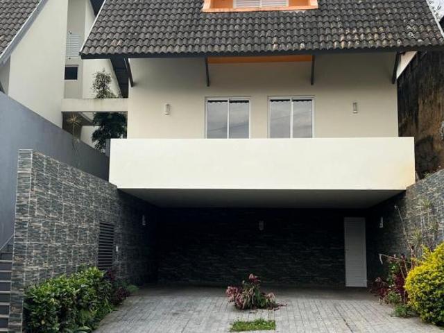 Condomínio Arujazinho IV Casa à venda no bairro Arujazinho IV Arujá/SP
