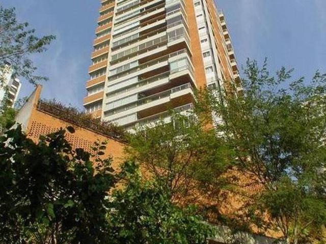 Condomínio Biltmore Panamby 10º andar 4 quartos 4 vagas
