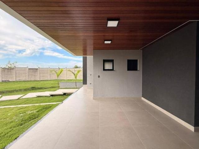 Condomínio Bosque dos Manacas Jacareí SP casa térrea com piscina avalia permuta até 400mil