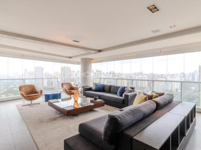 Condomínio Campo Belo Campo Belíssimo Rua Volta Redonda, 270. Apartamento à venda com 222 m², 3 suít