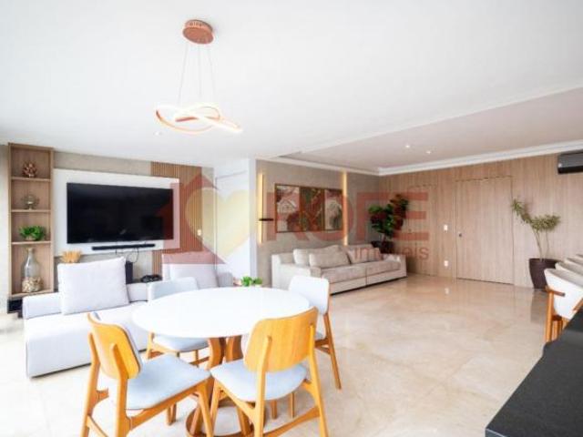 Condomínio Campo Belíssimo Apartamento à venda no Campo Belo | 222m² | 3 suítes | Varanda Gourmet