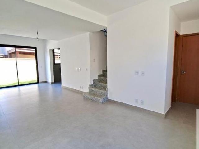 Condomínio: Casa à venda em Poços de Caldas MG, Parque Primavera, 3 quartos, 1 suíte, 2 salas, 3 ban