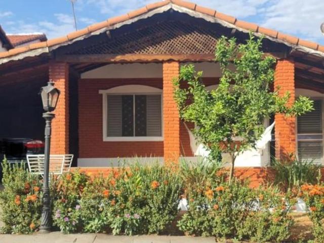 Condominio Chalés de Caldas Novas 03 quartos porteira fechada