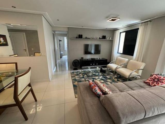 Condomínio Colinas com 109m² sendo 3 quartos 1 suíte e 2 vagas no Butantã