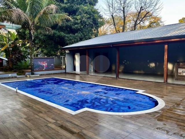 Condomínio com 4 quartos à venda em Vale das laranjeiras SP