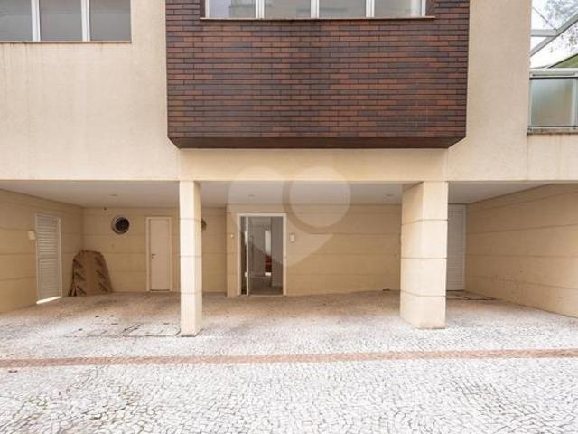 Condomínio com 4 quartos à venda em Vila madalena SP