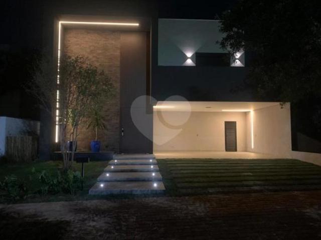Condomínio com 4 quartos à venda em Alphaville SP
