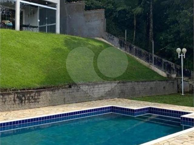 Condomínio com 4 quartos à venda em Caraguatá SP