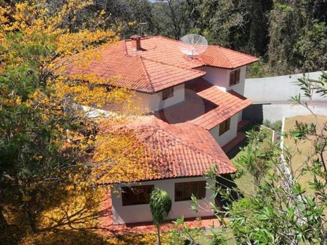 Condomínio com 4 quartos à venda em Caraguatá SP