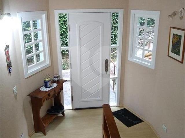 Condomínio com 4 quartos à venda em Caraguatá SP