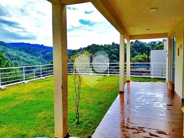 Condomínio com 4 quartos à venda em Caraguatá SP