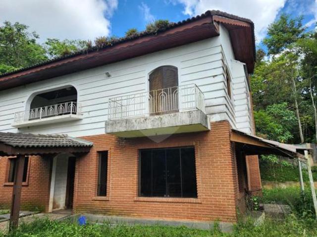 Condomínio com 4 quartos à venda em Caraguatá SP