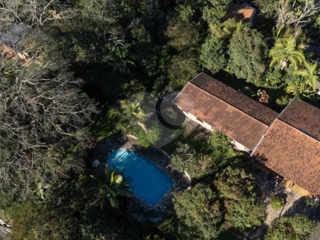 Condomínio com 4 quartos à venda em Chácara vale do rio cotia SP