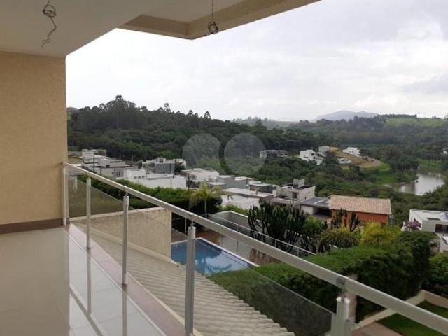 Condomínio com 4 quartos à venda em Condomínio residencial santa helena SP