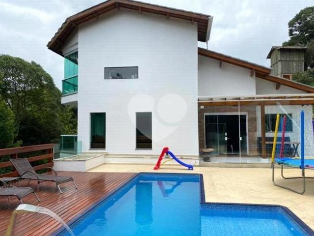 Condomínio com 4 quartos à venda em Cumbari SP