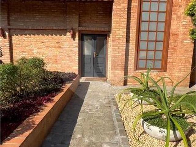 Condomínio com 4 quartos à venda em Granja viana SP