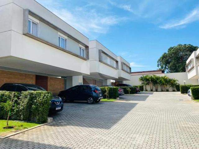 Condomínio com 4 quartos à venda em Interlagos SP