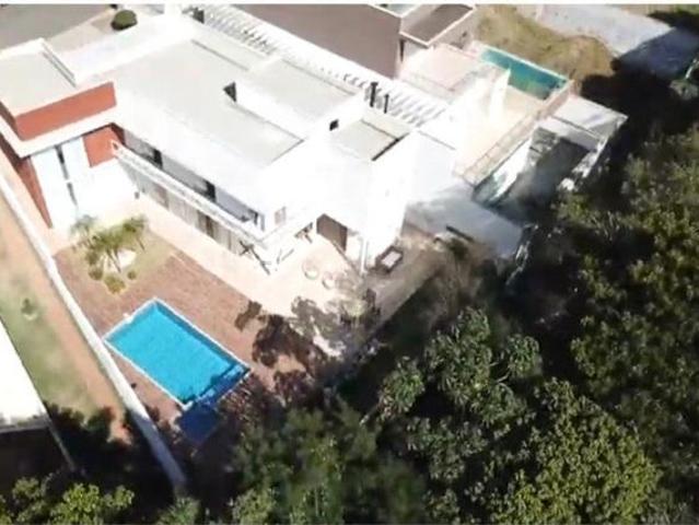 Condomínio com 4 quartos à venda em Jardim Caiapiá SP