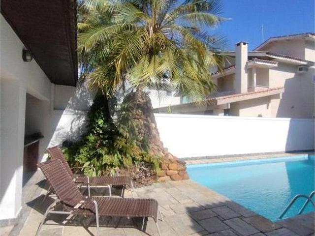 Condomínio com 4 quartos à venda em Jardim Acapulco SP
