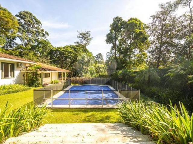 Condomínio com 4 quartos à venda em Jardim dos estados SP