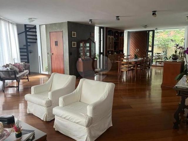 Condomínio com 4 quartos à venda em Jardim vitória régia SP