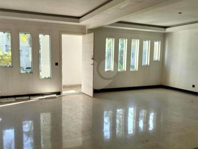 Condomínio com 4 quartos à venda em Mirim SP