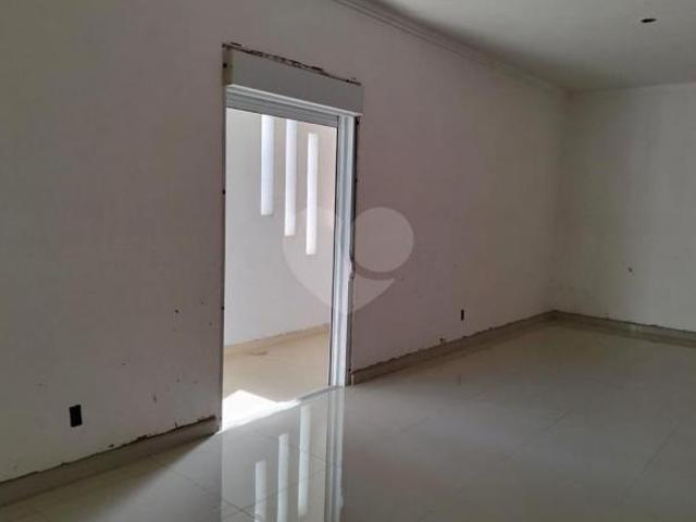 Condomínio com 4 quartos à venda em Mirim SP
