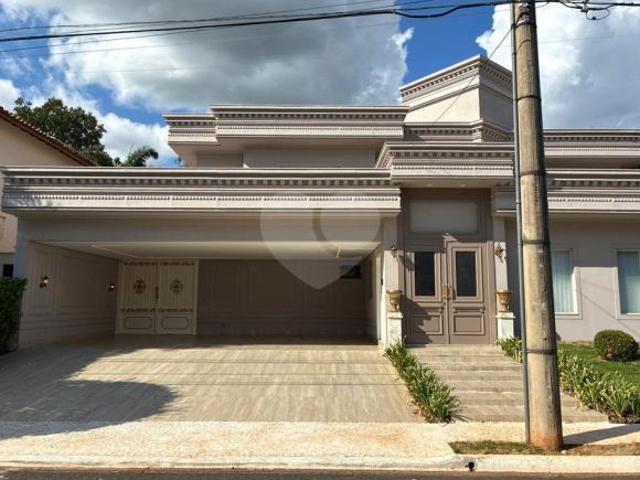 Condomínio com 4 quartos à venda em Morumbi SP