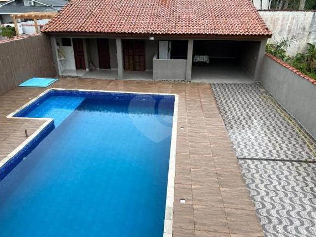 Casa com 4 quartos à venda em Morada da praia SP