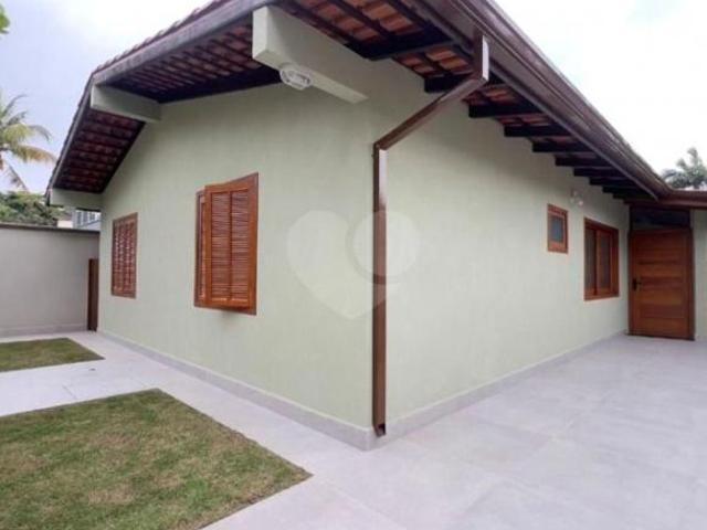 Condomínio com 4 quartos à venda em Morada da praia SP