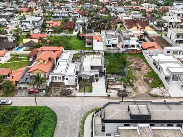 Condomínio com 4 quartos à venda em Morada da praia SP