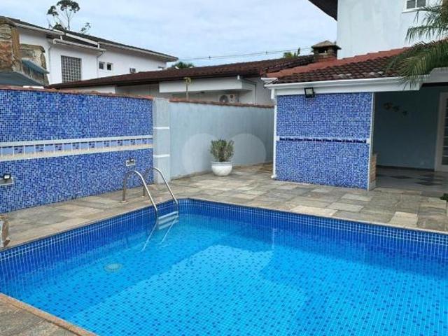 Condomínio com 4 quartos à venda em Morada da praia SP