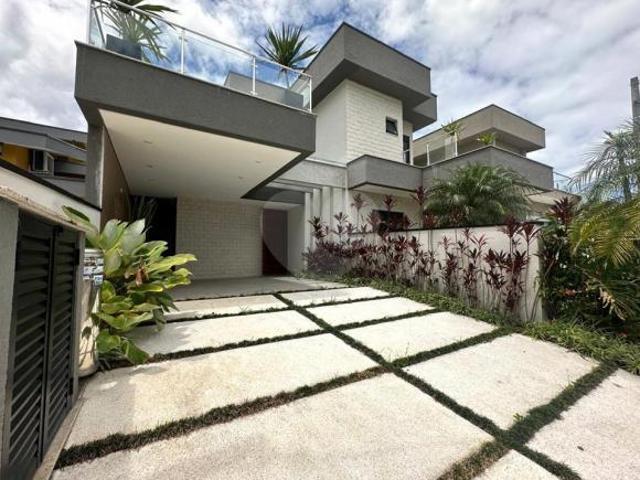 Casa com 4 quartos à venda em Morada da praia SP