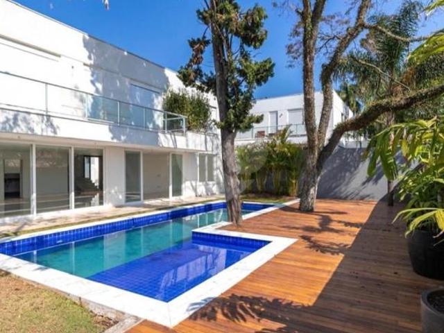 Casa com 4 quartos à venda em Parque colonial SP