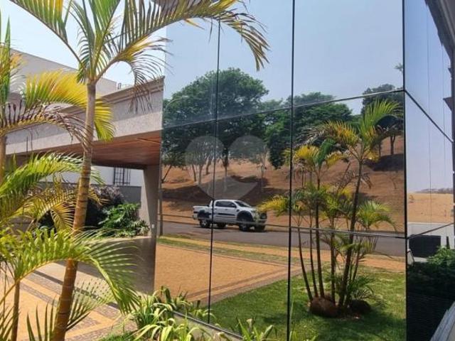 Condomínio com 4 quartos à venda em Residencial E Empresarial Alphaville SP