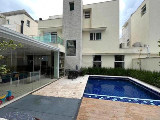 Casa com 4 quartos à venda em Santo amaro SP