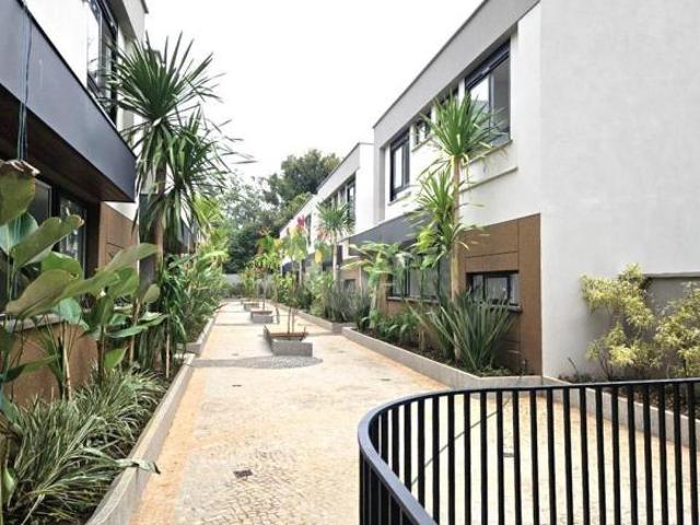 Casa com 4 quartos à venda em Santo amaro SP