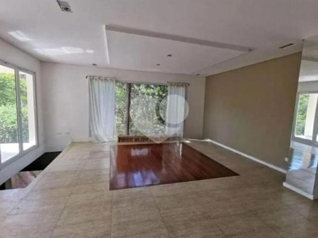 Condomínio com 5 quartos à venda em Tamboré SP