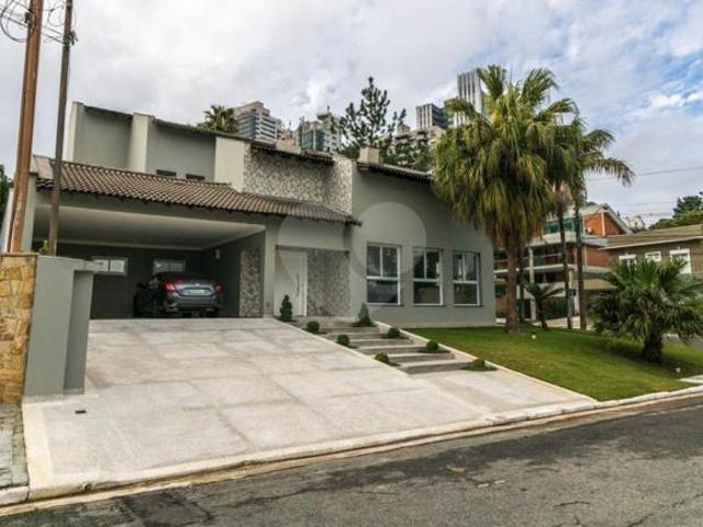Condomínio com 5 quartos à venda em Alphaville residencial dois SP