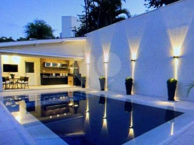 Condomínio com 5 quartos à venda em Alphaville Residencial Dois SP