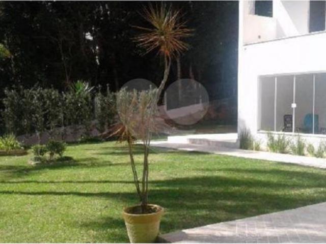 Condomínio com 5 quartos à venda em Centro SP