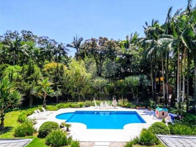 Condomínio com 5 quartos à venda em Jardim dos estados SP