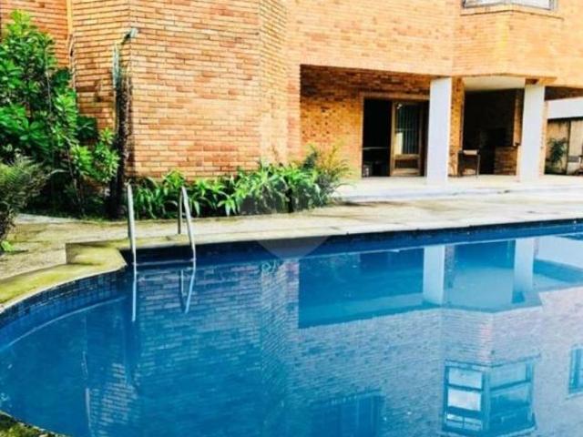 Condomínio com 5 quartos à venda em Jardim leonor SP
